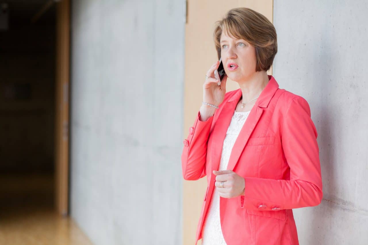 Telefonische Bürgersprechstunde mit der Bundestagsabgeordneten Dr. Anja ...